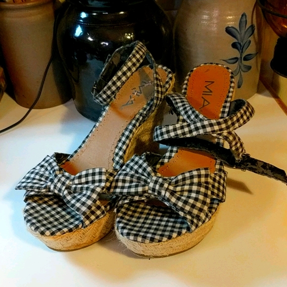 MIA | Shoes | Mia Black White Checkered Platform Sandals | Poshmark